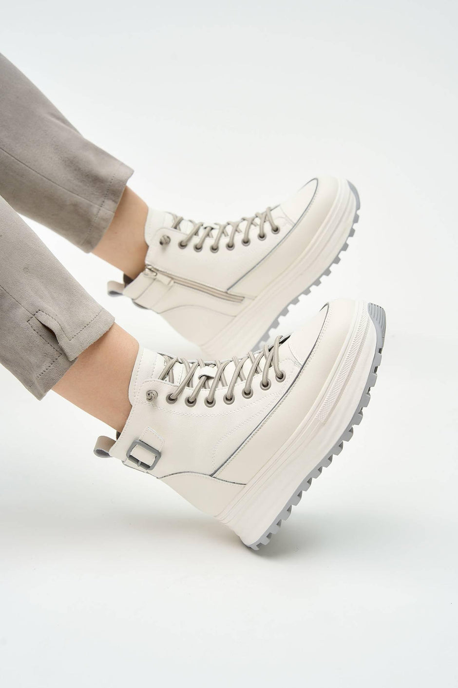 Women boots | ankle & tall leather boots - Lonza shop