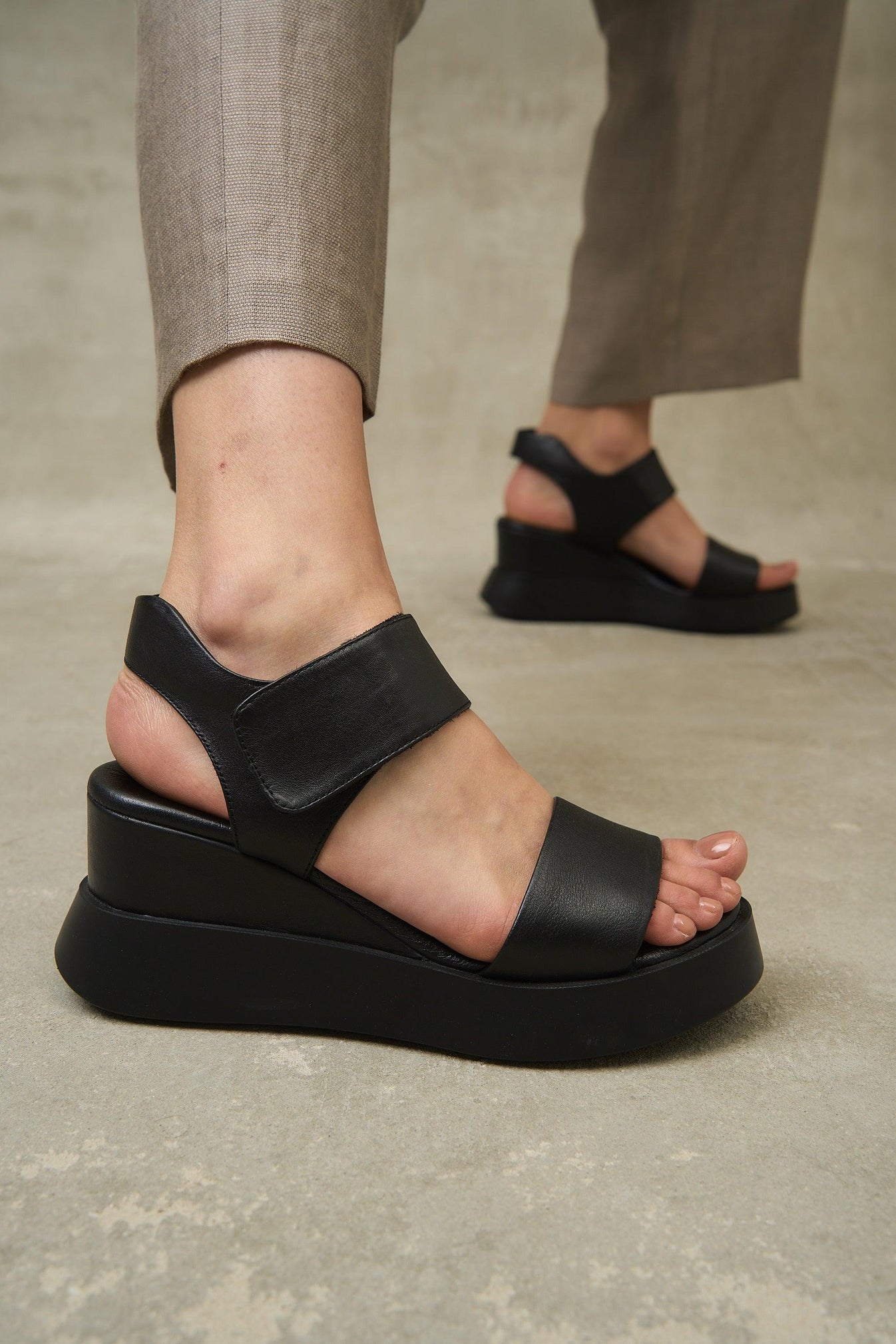 Lonza Cample Platforms - Black ( USD$146.00 ) - premium women's shoes on lonzashoes.com