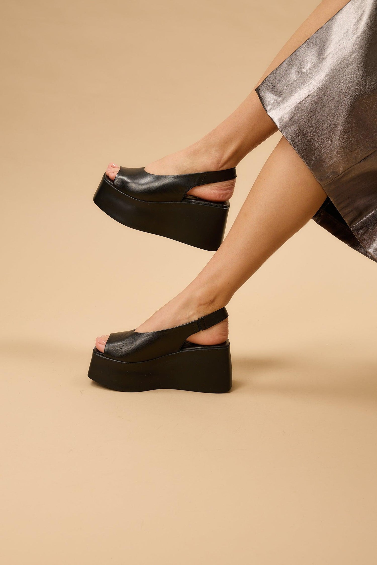 Lonza Sandals - premium women's shoes on lonzashoes.com